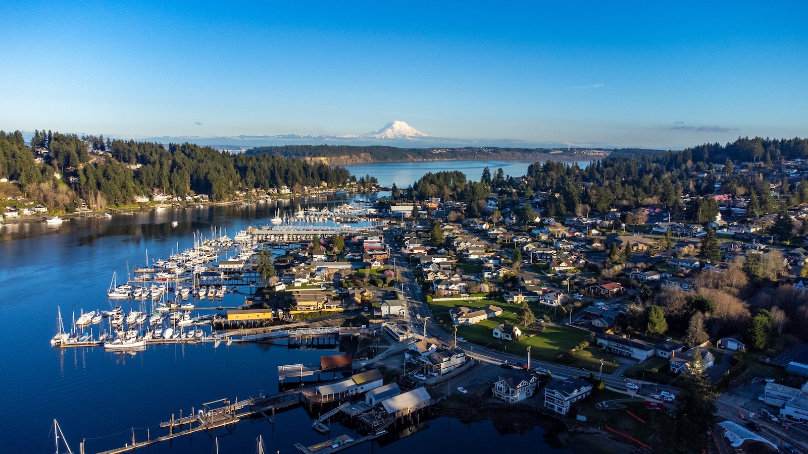 11 Coastal Towns in Washington To Visit This Summer - Roam the Northwest