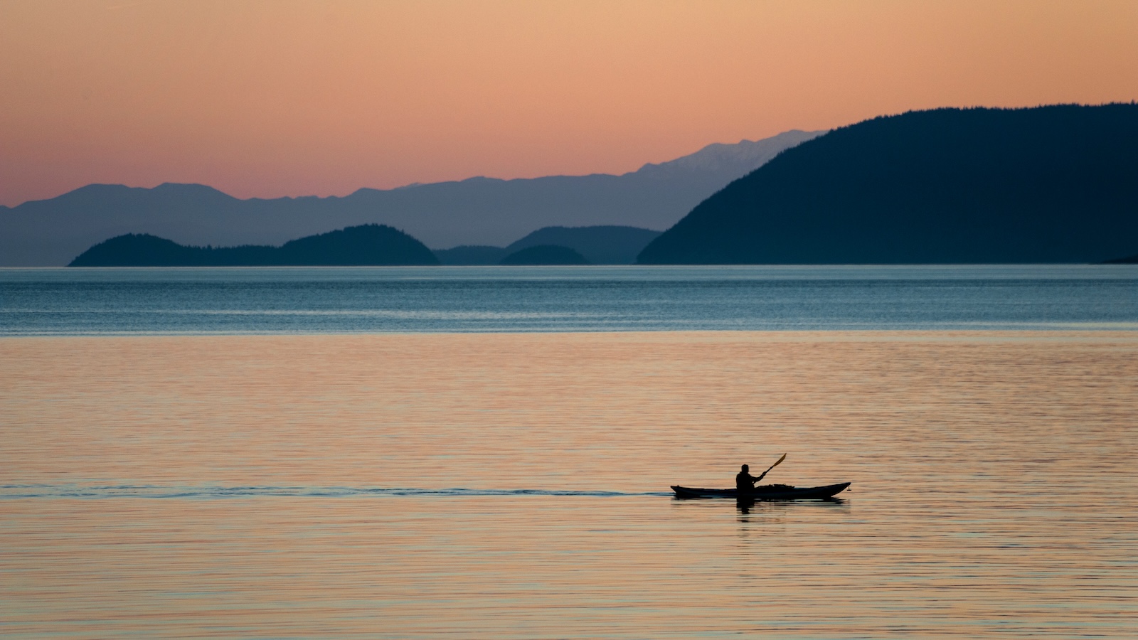 15 Exhilarating Outdoor Adventures in the Pacific Northwest - Roam the ...