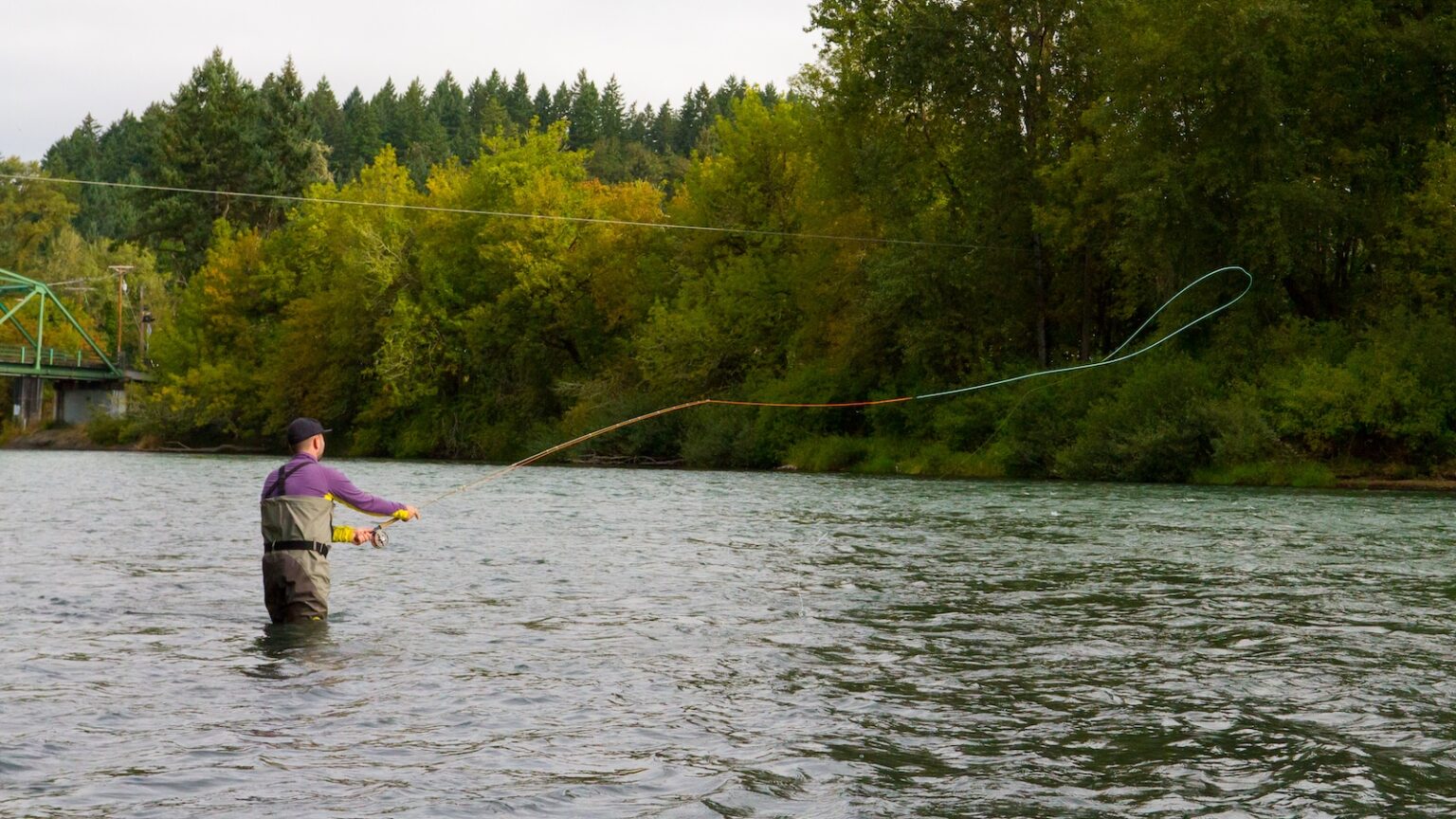 10 Amazing Fishing Spots in Oregon - Roam the Northwest
